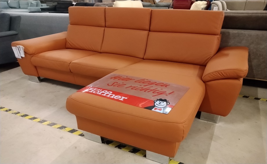Möbel Höffner in Berlin-Schöneberg - Küchen, Regale, Betten & mehr