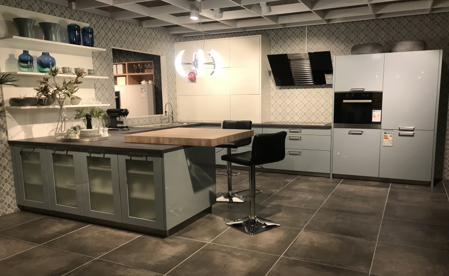 Möbel Höffner in Berlin Landsberger Allee - Möbel, Küchen & mehr