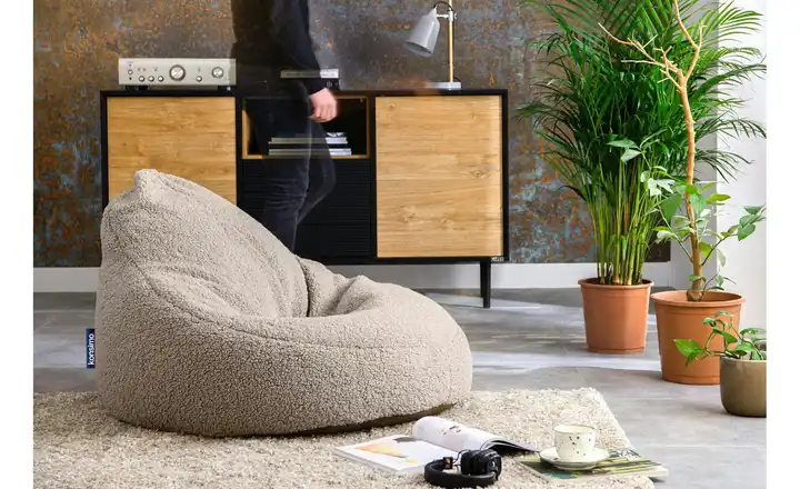 Sitzsack in Hellbraun | Boucléstoff – KONSIMO