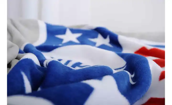 Herding Wohndecke Football NFL | NFL-Logo | Höffner