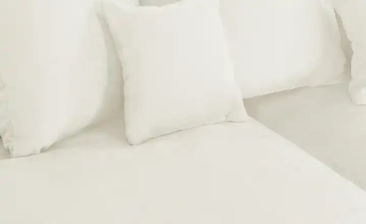 Lionore Ecksofa in Creme – Modern & zeitlos